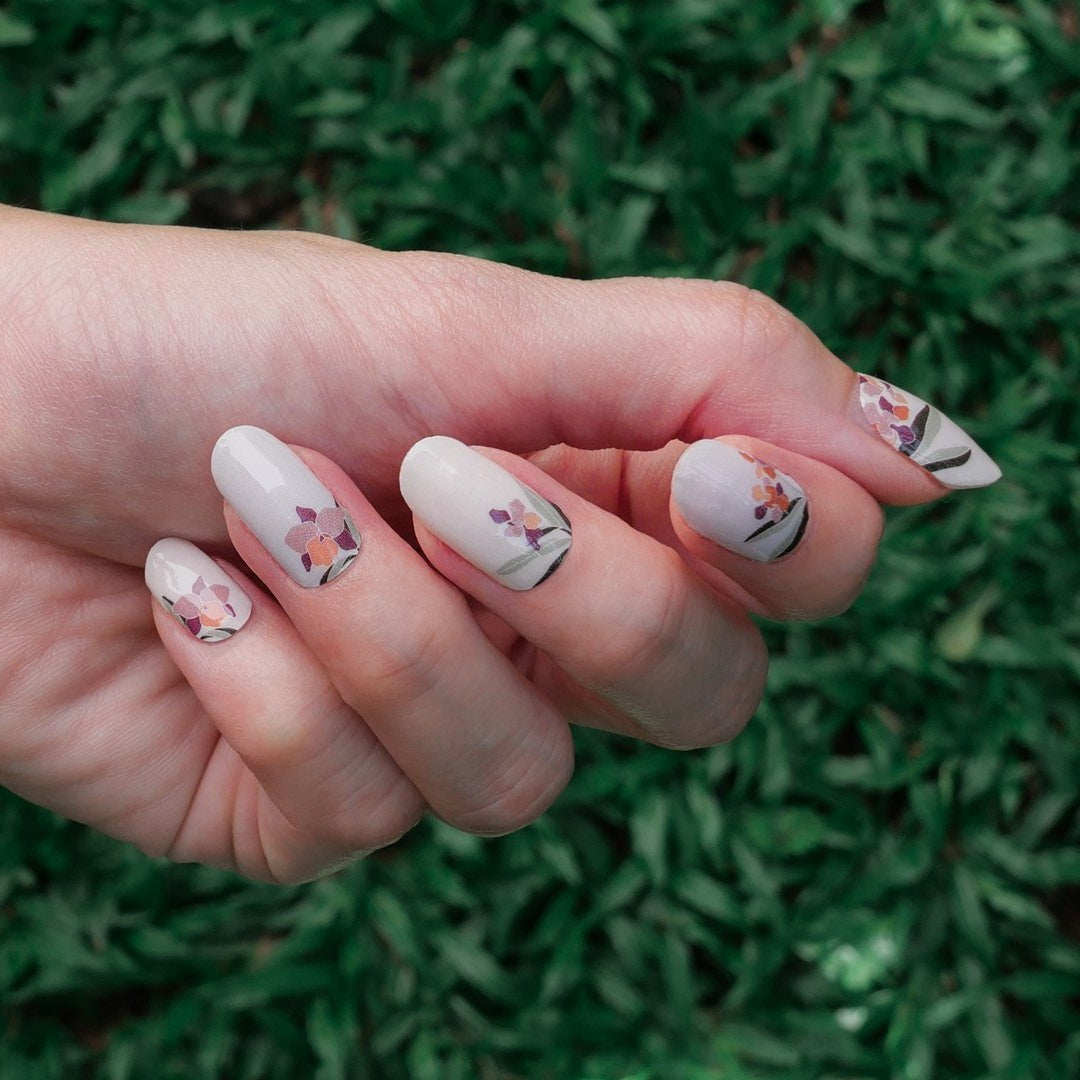 Orchids in Your Window Nail Wrap Manicure – Nodspark